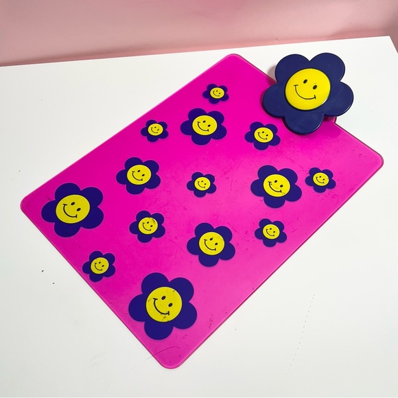 Vintage | Office | Vintage Y2k 200s 90s Flower Smiley Face Clipboard ...